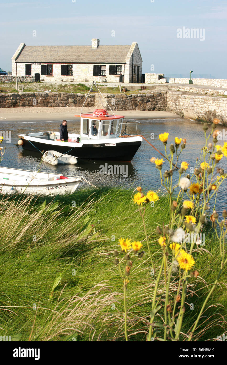 Le port de ballintoy Banque de photographies et d’images à haute ...