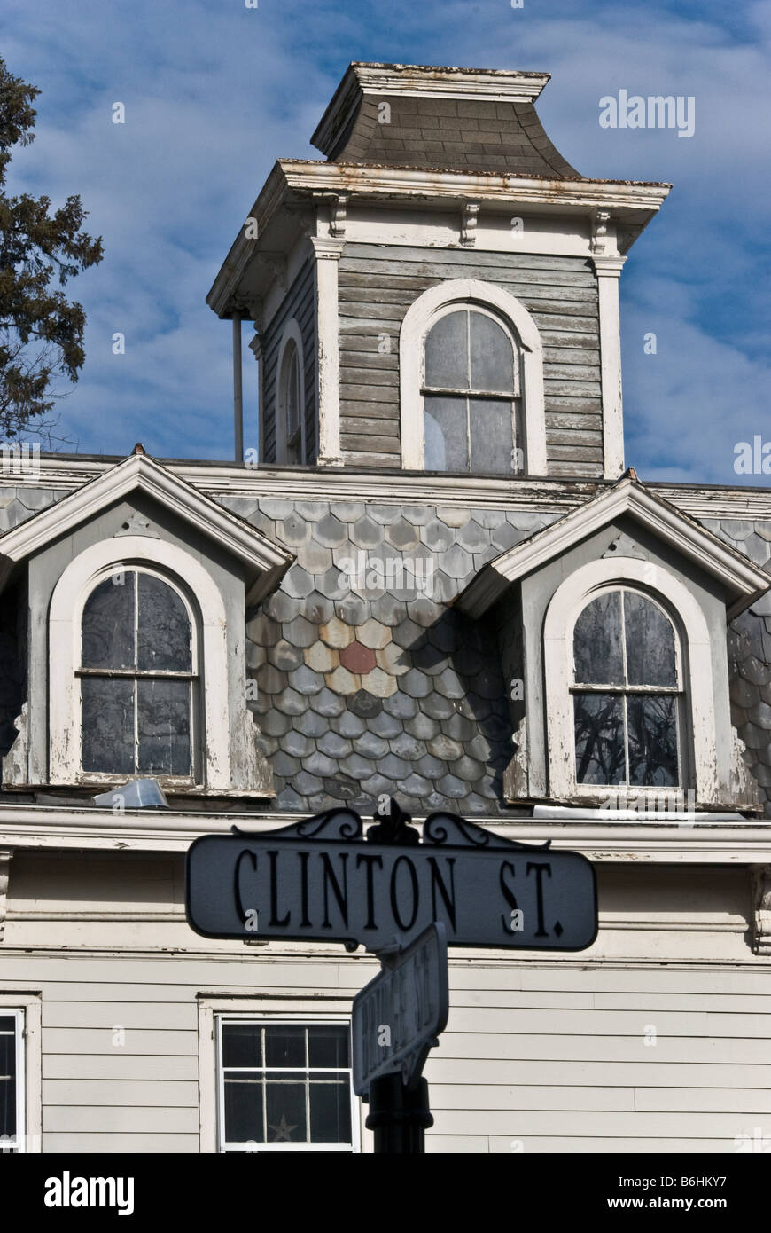 Toit Mansarde Banque d'image et photos - Alamy