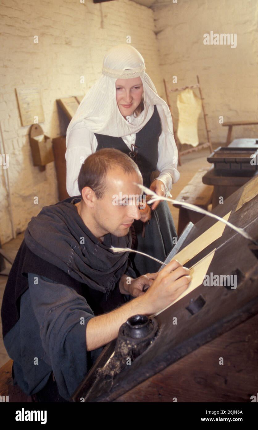 Scriptorium monastère Banque de photographies et d’images à haute résolution - Alamy