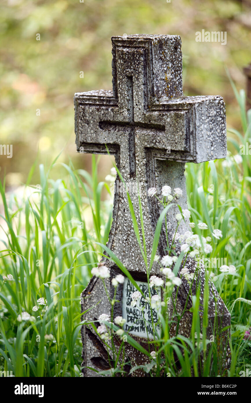 Tomb cross Banque de photographies et d’images à haute résolution - Alamy