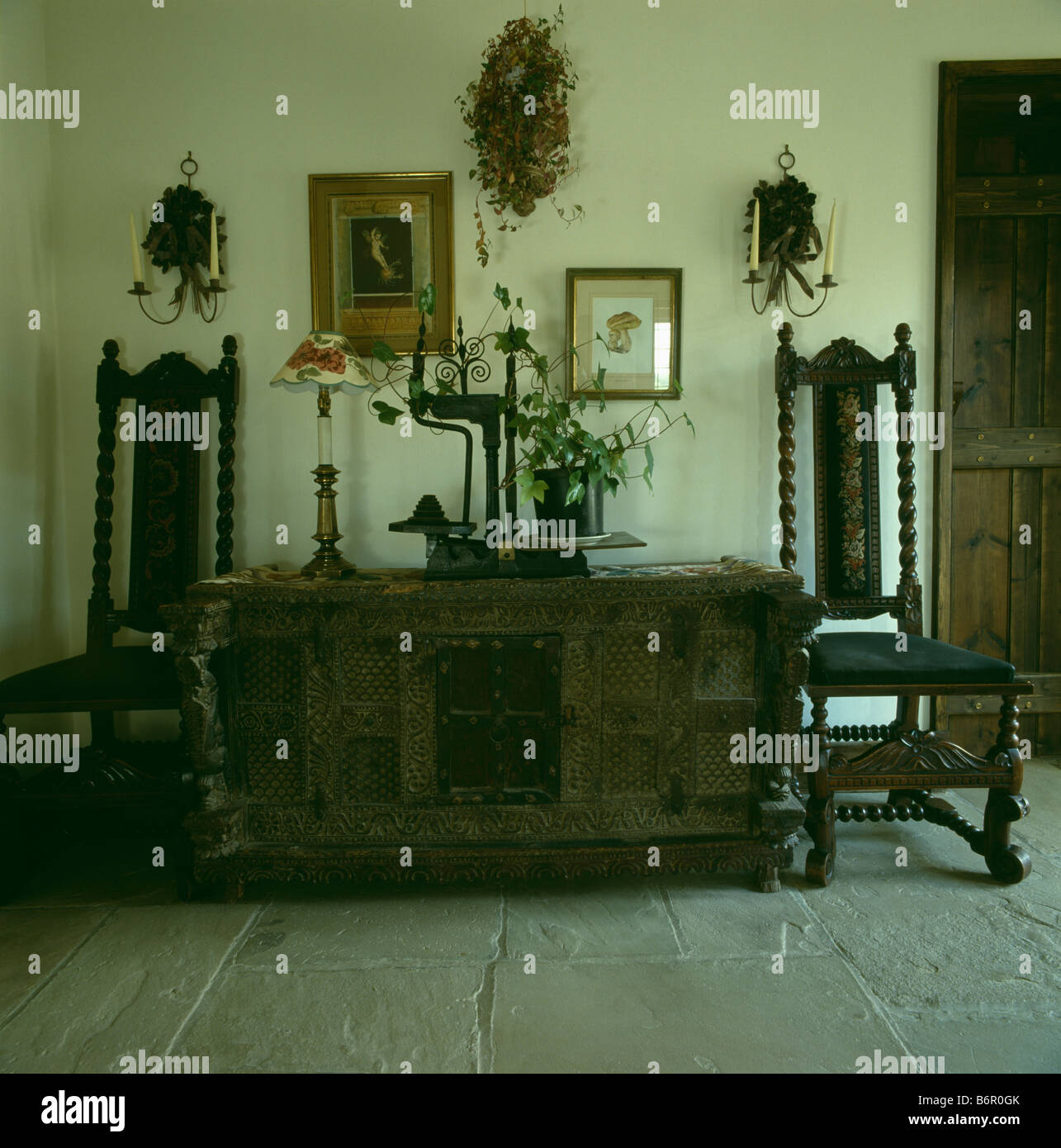 Des buffets anciens Banque de photographies et d’images à haute ...
