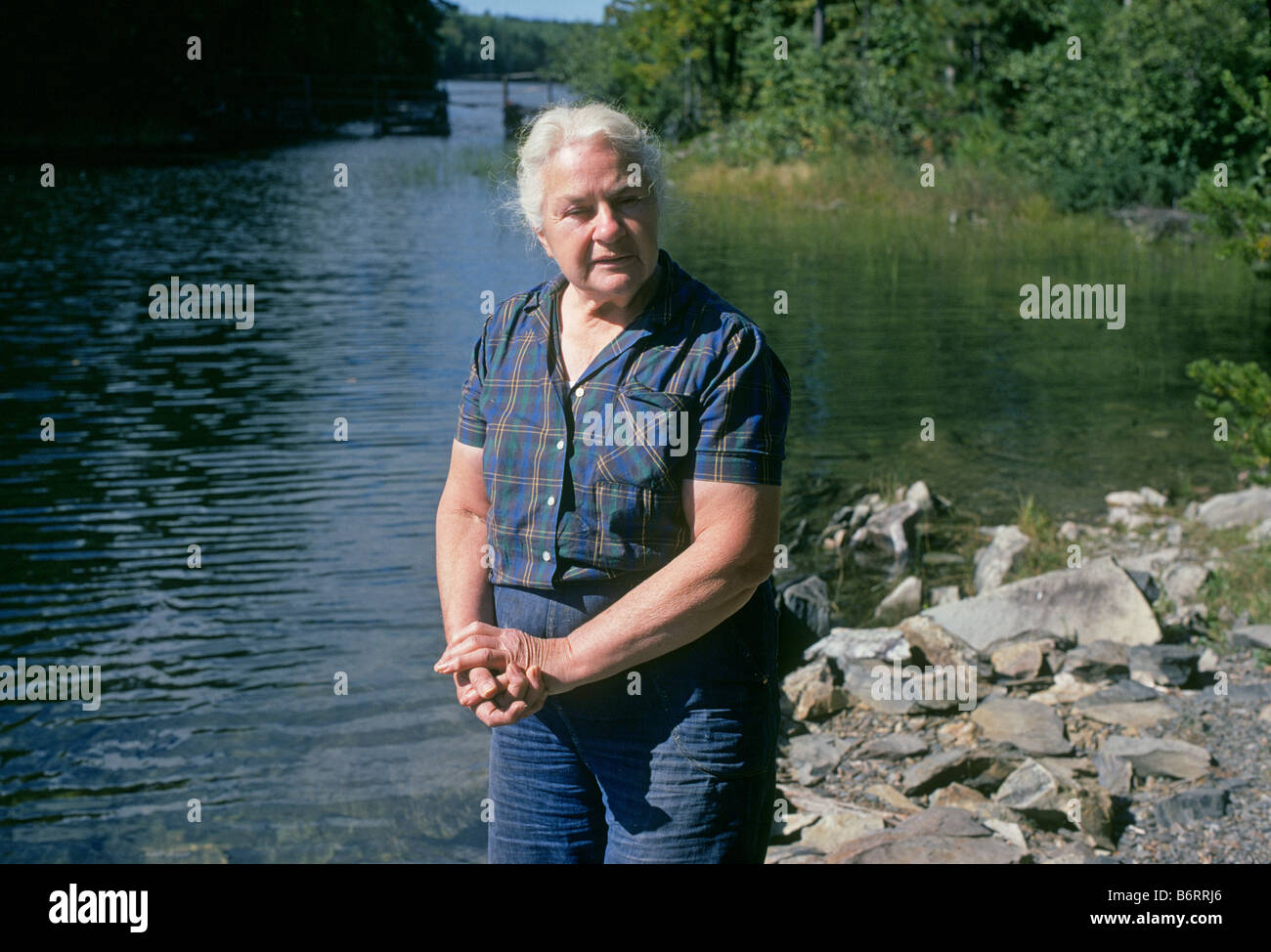 Portrait de l'ermite Dorothy Molter, la Root Beer Lady, qui vivait ...