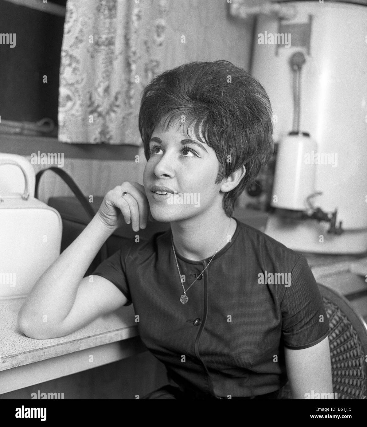 Helen shapiro 1962 Banque de photographies et d’images à haute ...