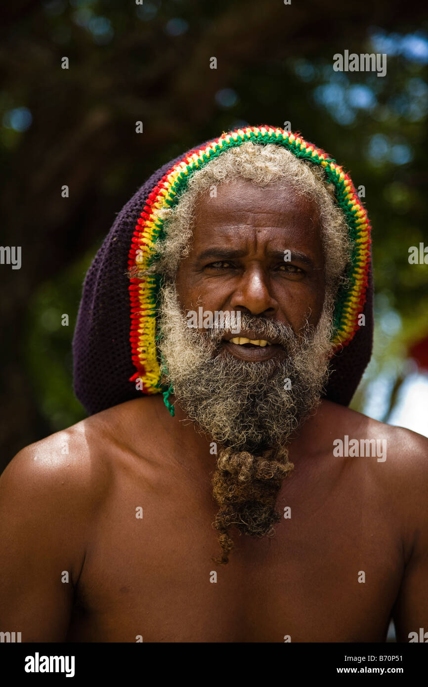 L'homme de l'île Maurice avec style rastafari de barbe et les cheveux ...