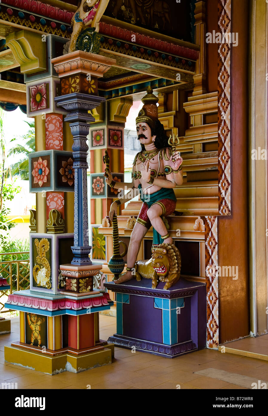 Entrée de Socaligum Minathi appelé temple hindou Amen à Port Louis Ile ...