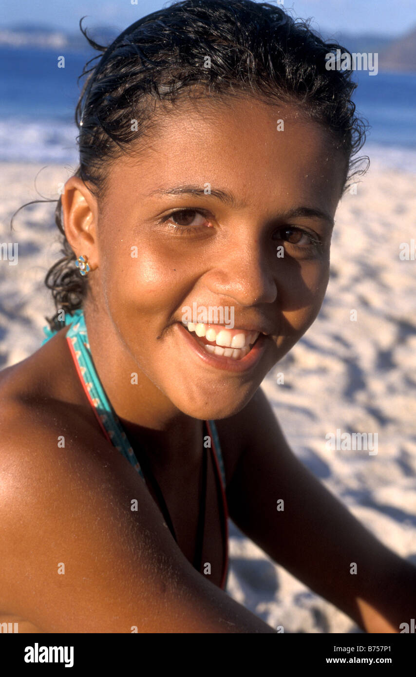 G string beach Banque de photographies et d’images à haute résolution ...