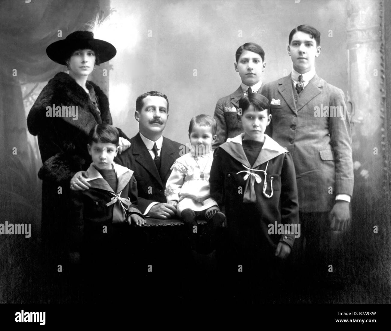 Photo de famille des années 1920 Banque de photographies et d’images à ...