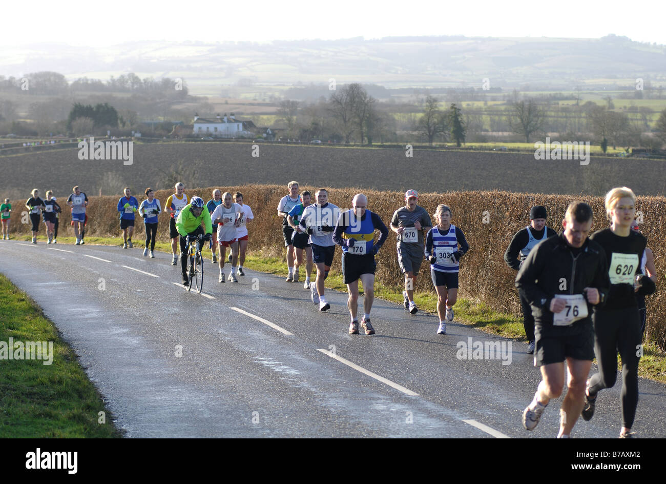 Course route en montee athletisme Banque de photographies et d’images à ...