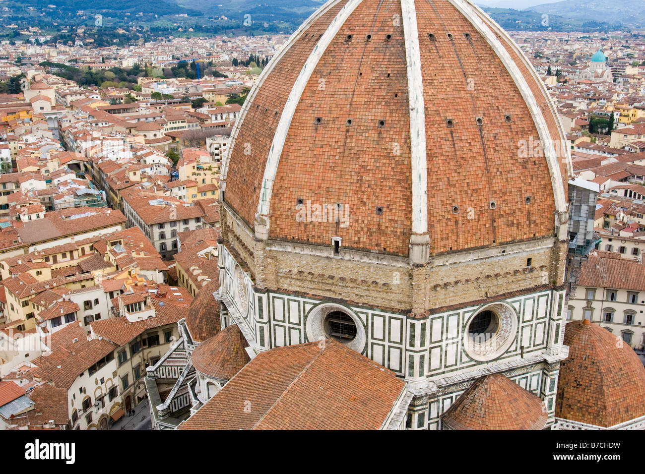 Vue aérienne de Florence avec dôme de cathédrale de Santa Maria del ...
