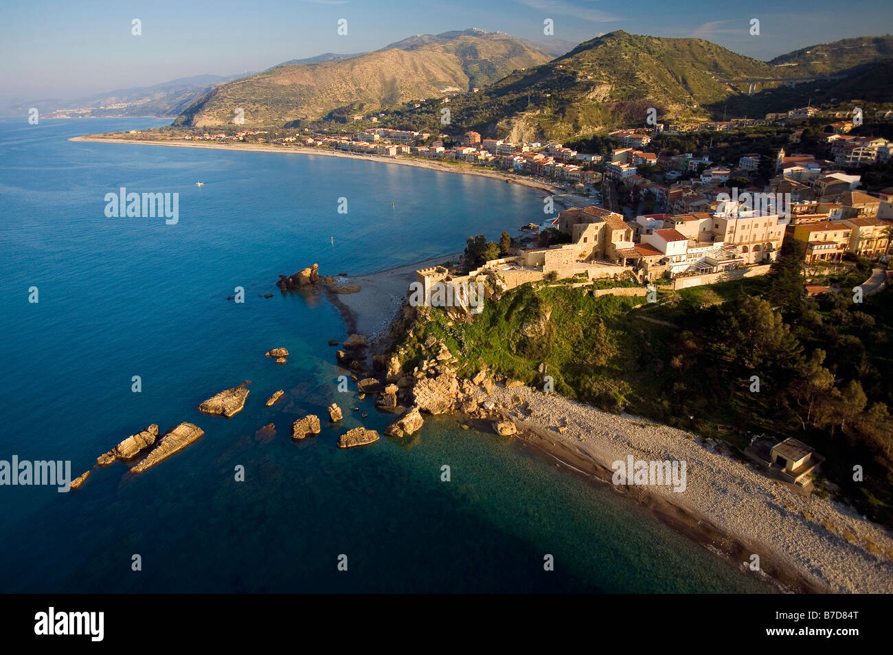 Castel di tusa Banque de photographies et d’images à haute résolution ...