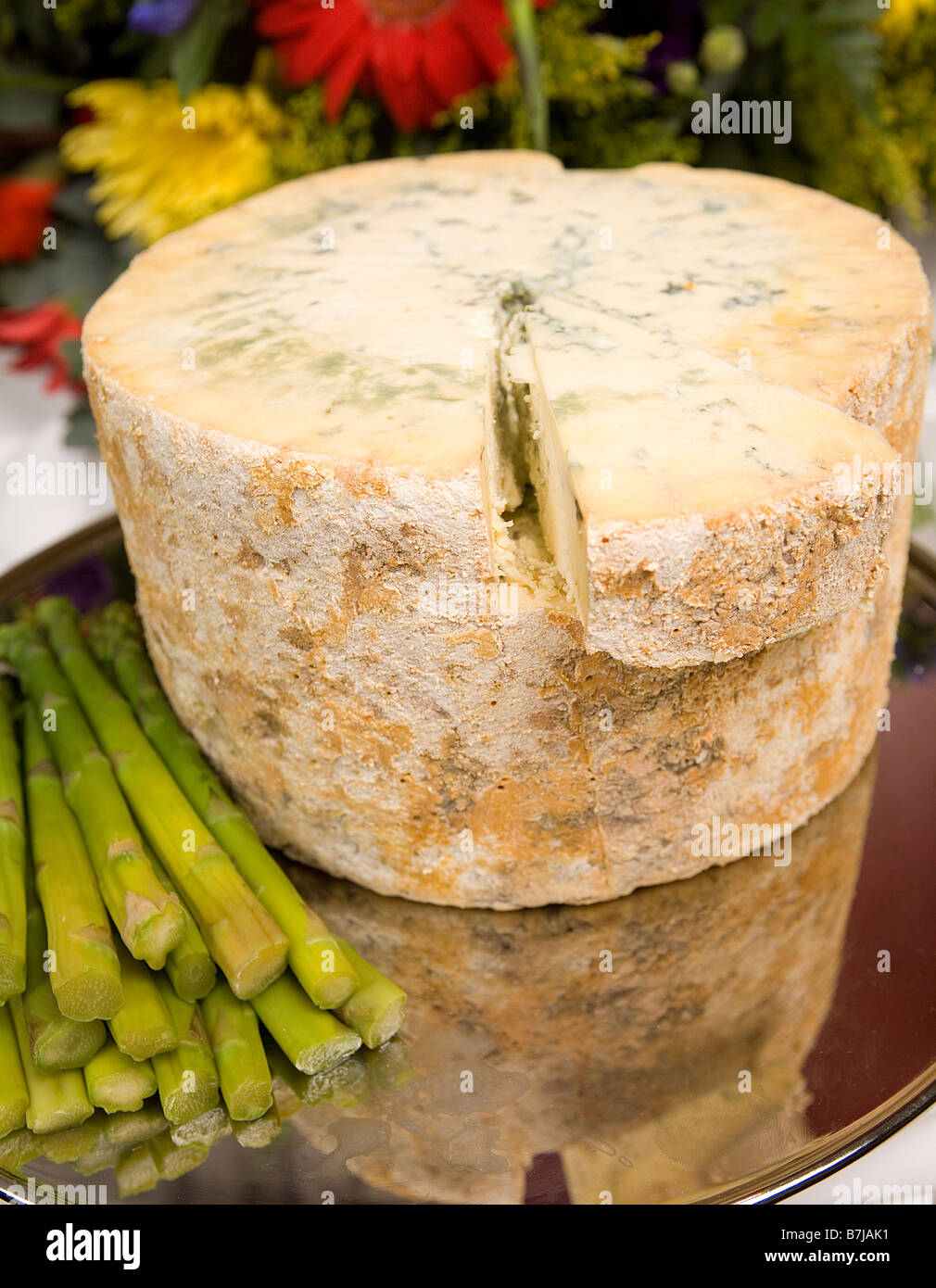 Stilton blanc traditionnel Banque de photographies et d’images à haute ...