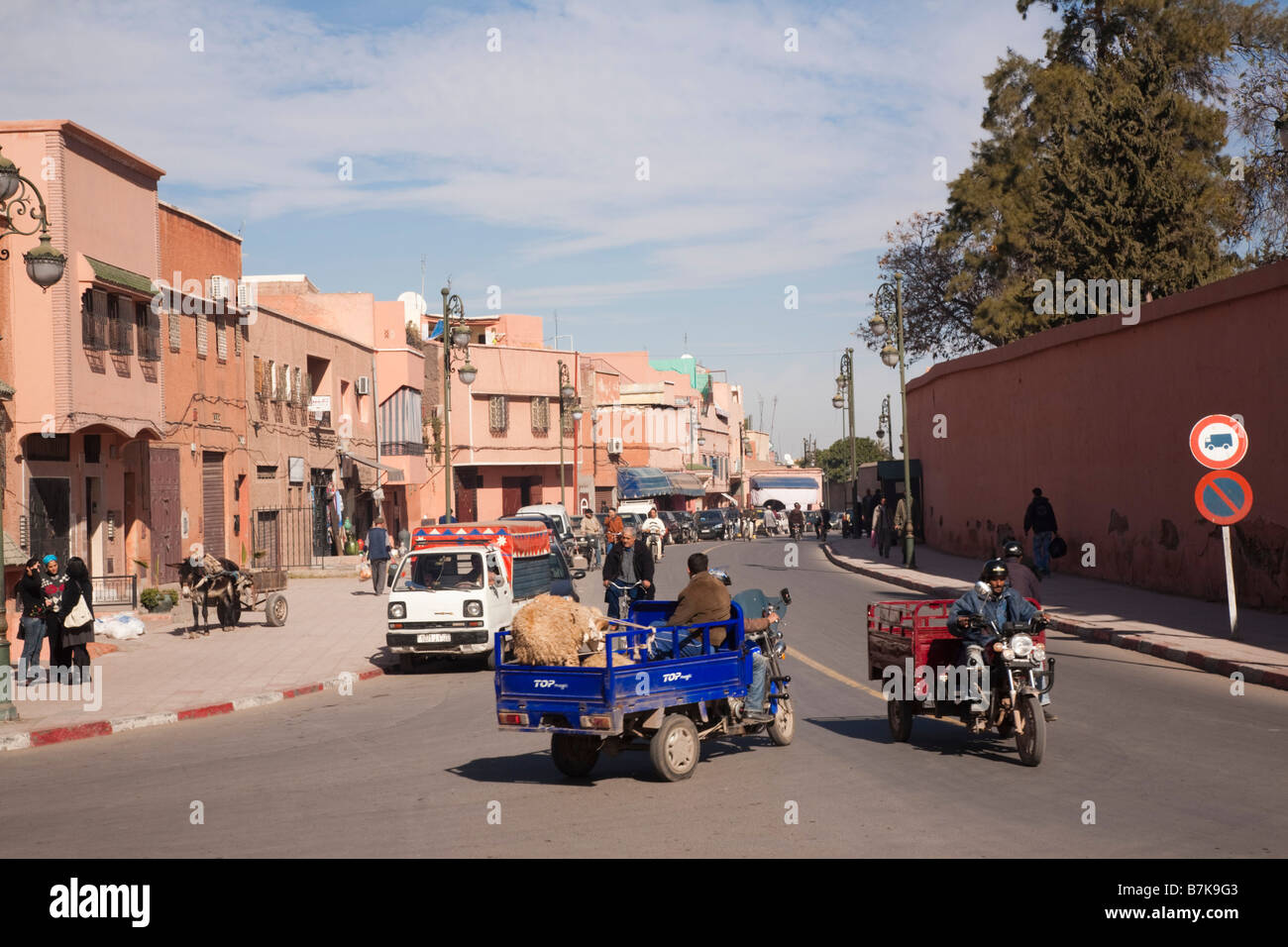 Scène de rue marocaine Banque de photographies et d’images à haute ...