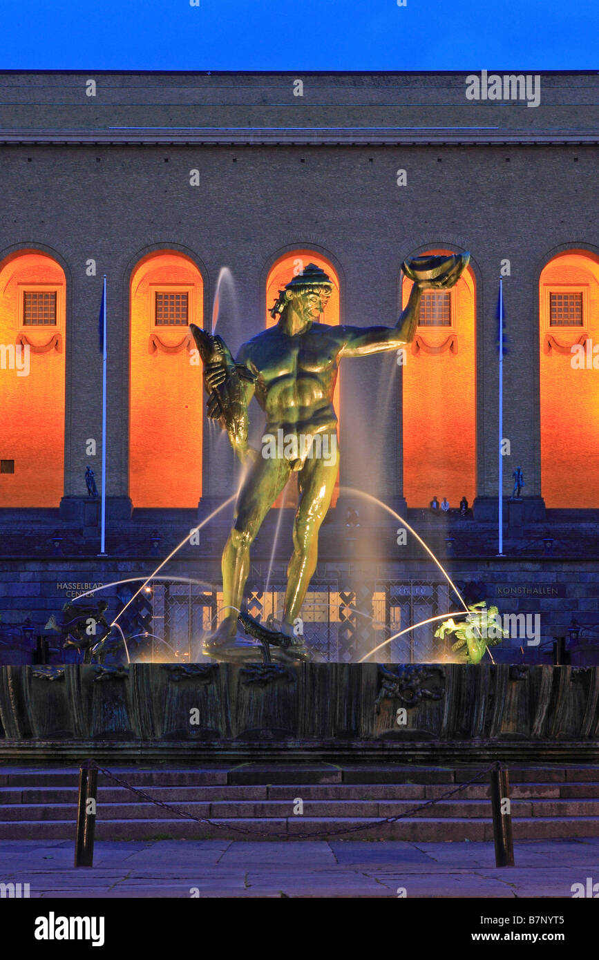 La Suède, Göteborg, Gotaplatsen Square, Statue de Carl Milles' Poseidon ...
