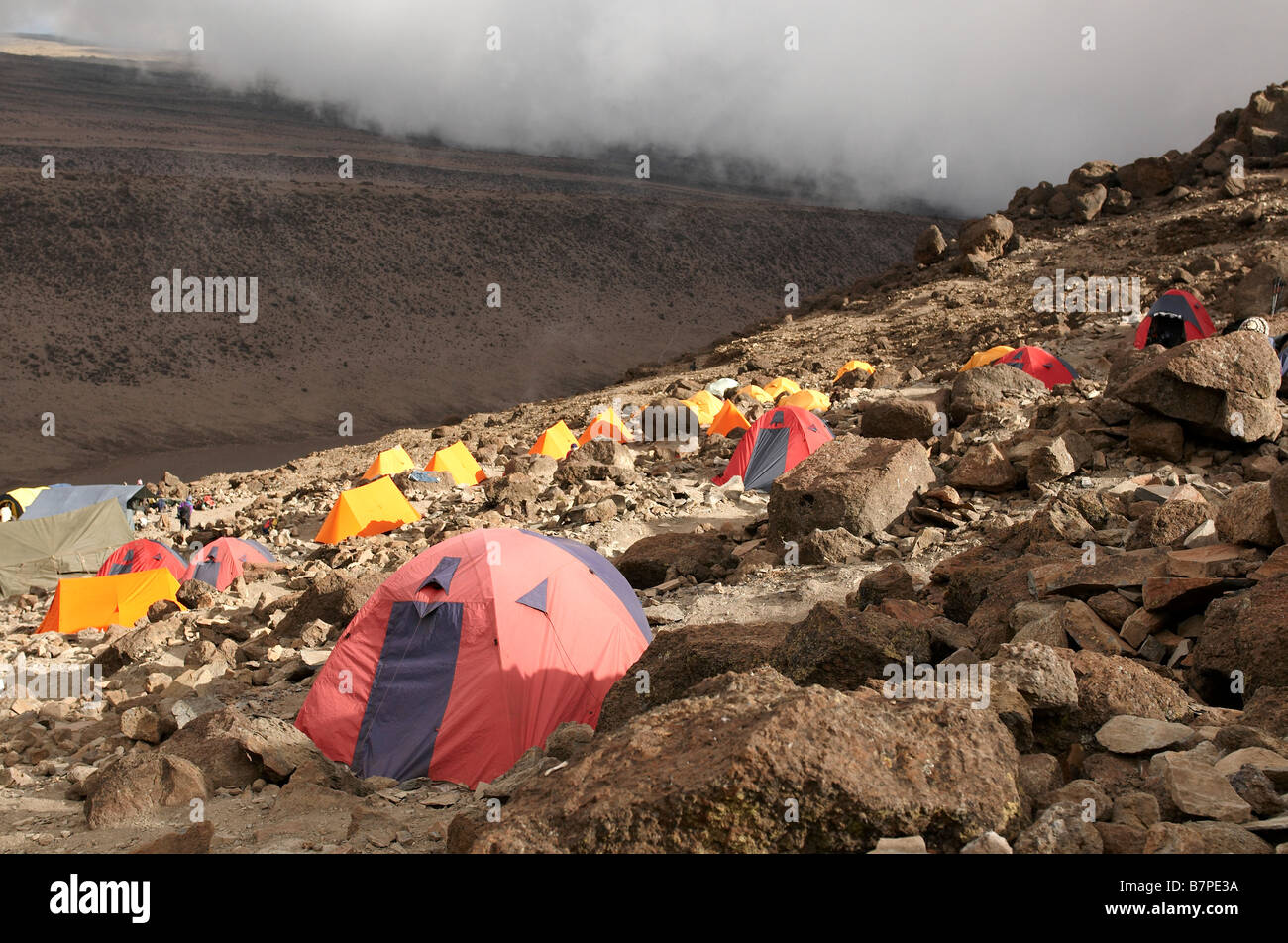 Barafu camp Banque de photographies et d’images à haute résolution - Alamy