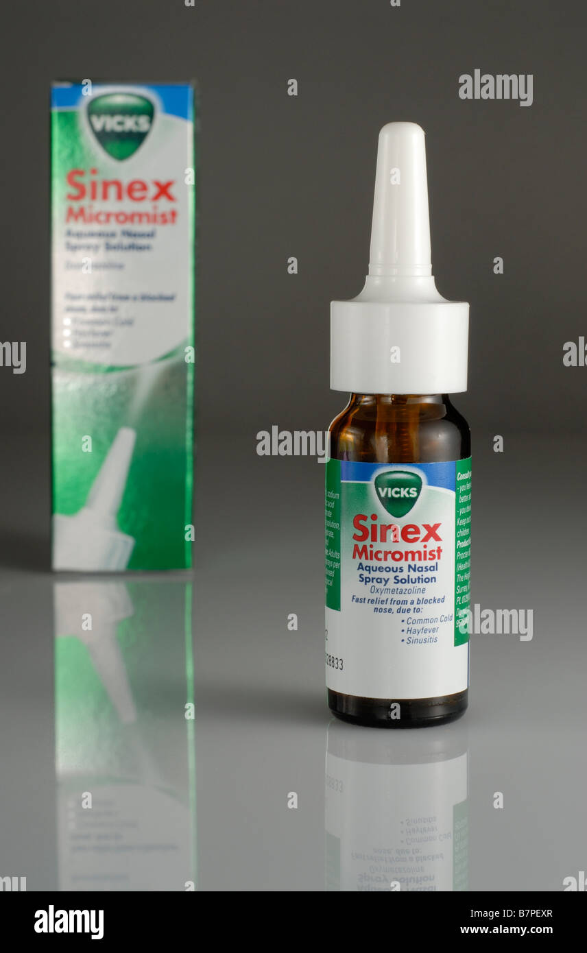 Vicks sinex nasal decongestant spray Banque de photographies et d ...