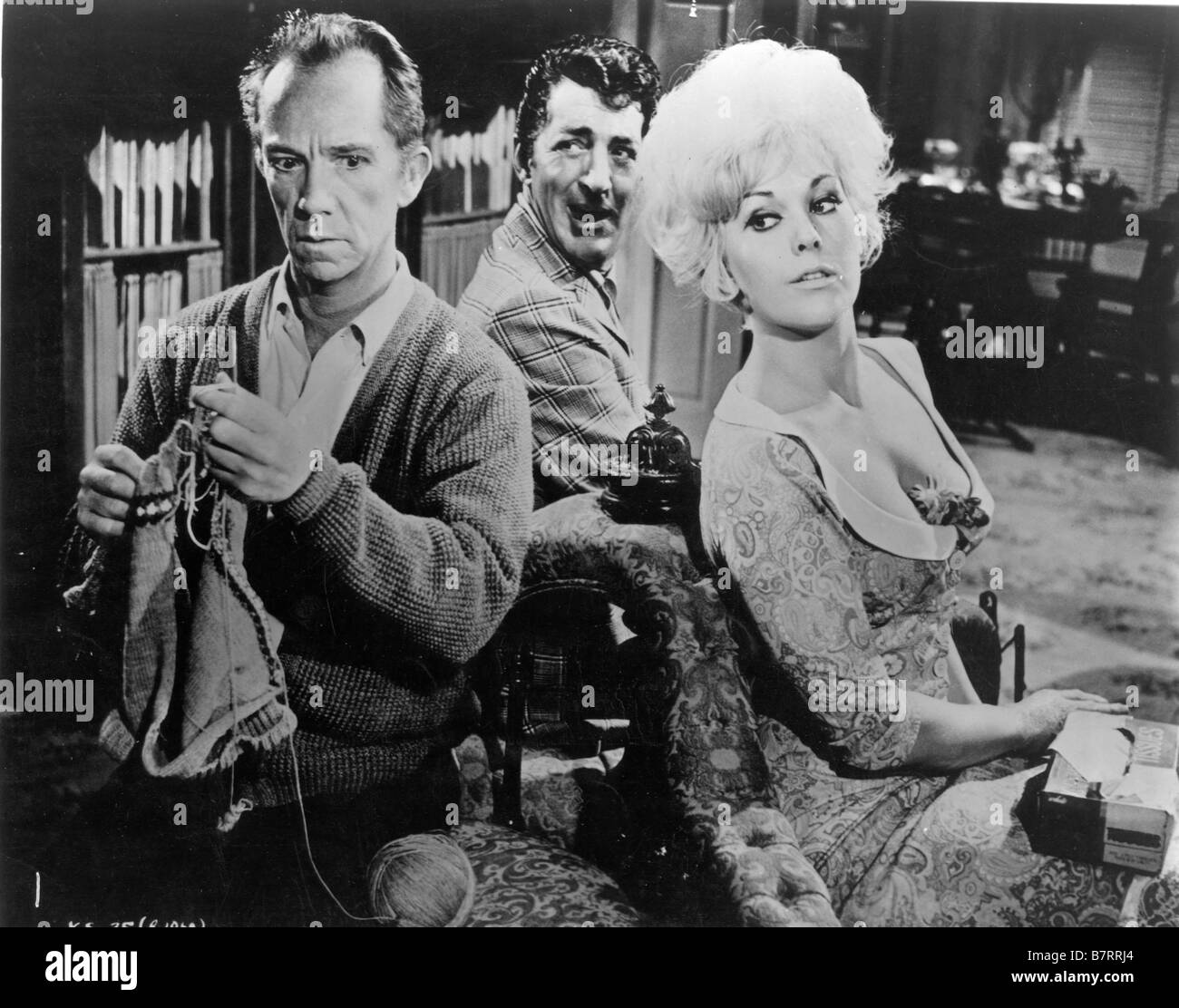 Kiss Me, Stupid Année : 1964 USA Ray Walston Kim Novak Dean Martin ...