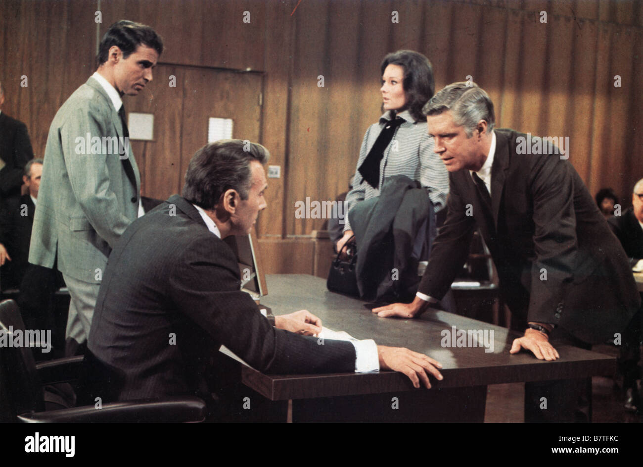 Pendule 1969 george peppard Banque de photographies et d’images à haute ...