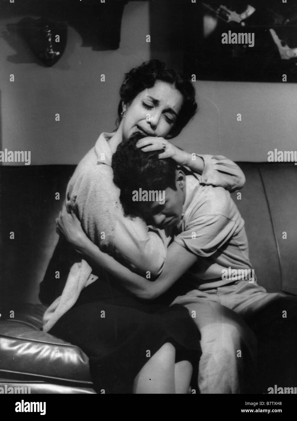 Mon fils est innocent Année d'essai : 1955 USA Katy Jurado Directeur ...