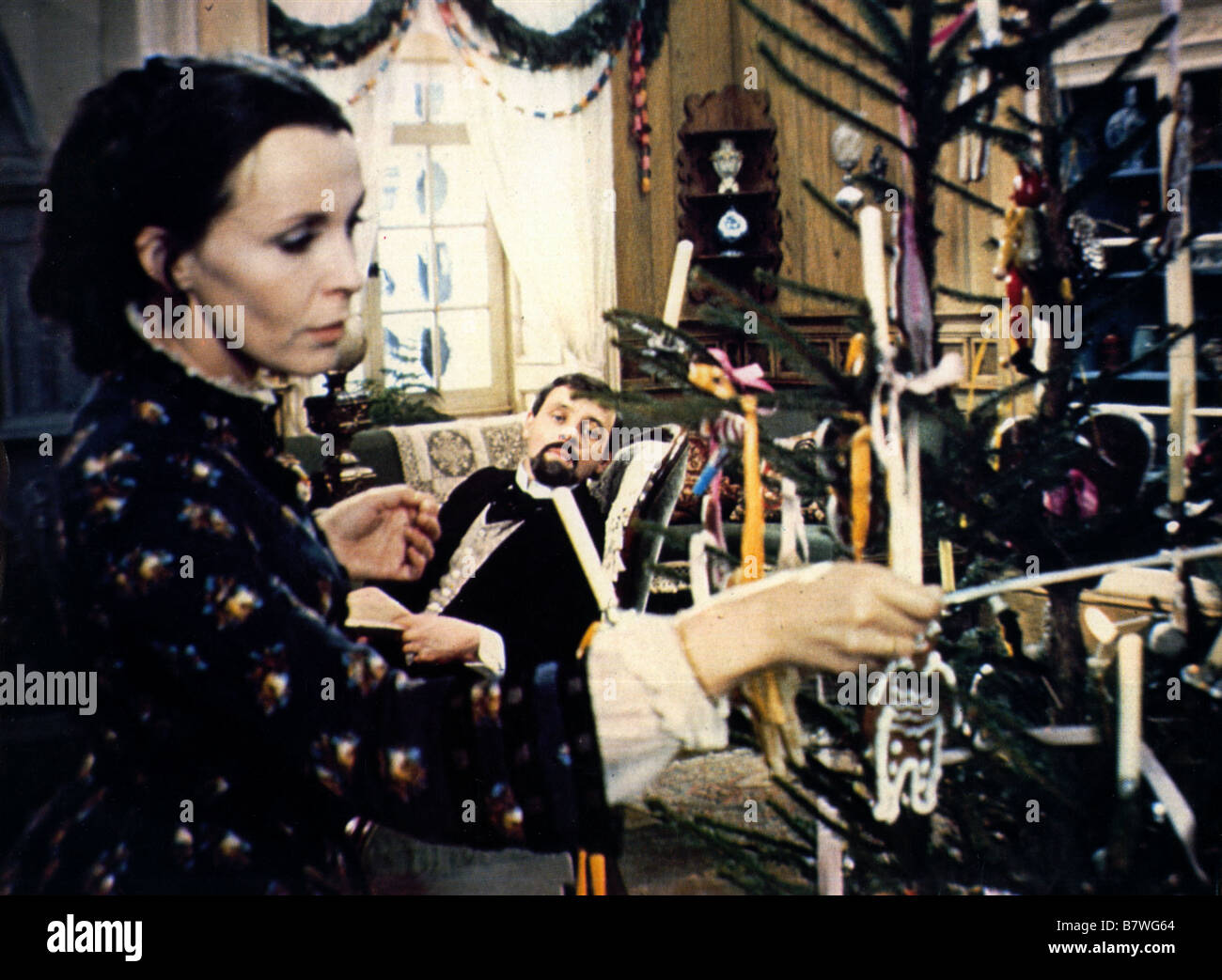 Une maison de poupées Année : 1973 UK Directeur : Patrick Garland ...