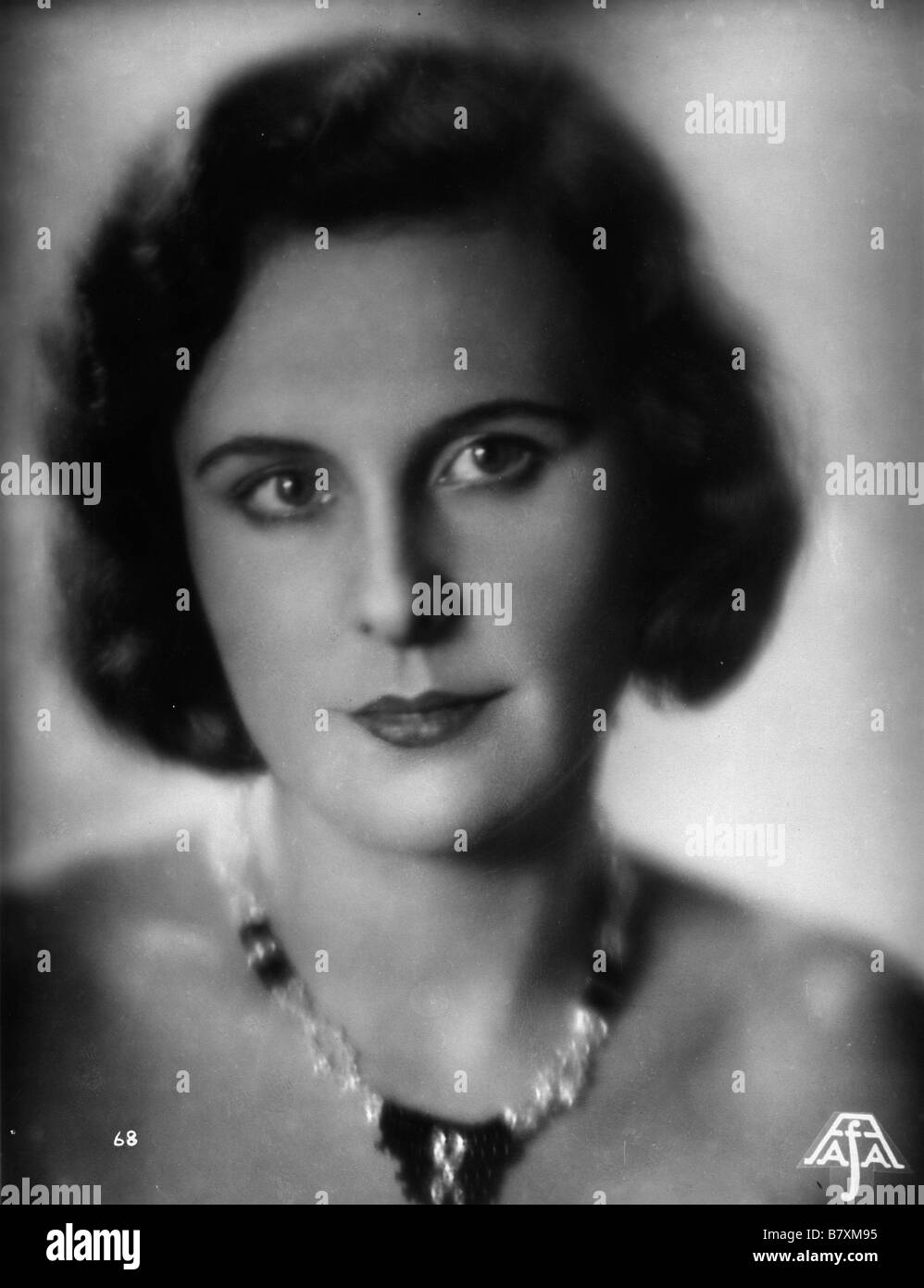 With leni riefenstahl Banque de photographies et d’images à haute ...