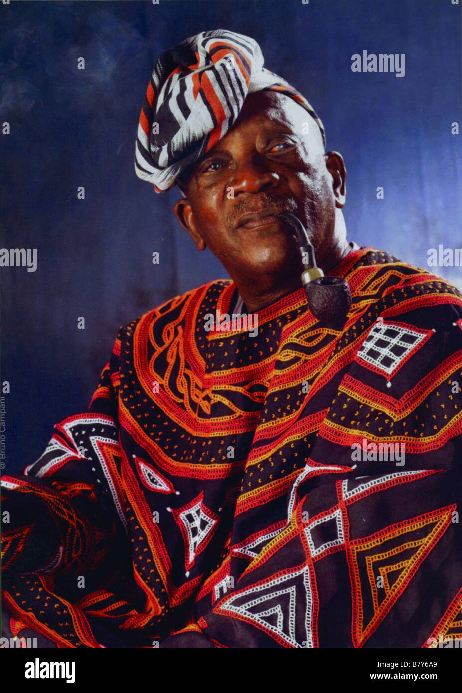 Sembene ousmane Banque de photographies et d’images à haute résolution ...