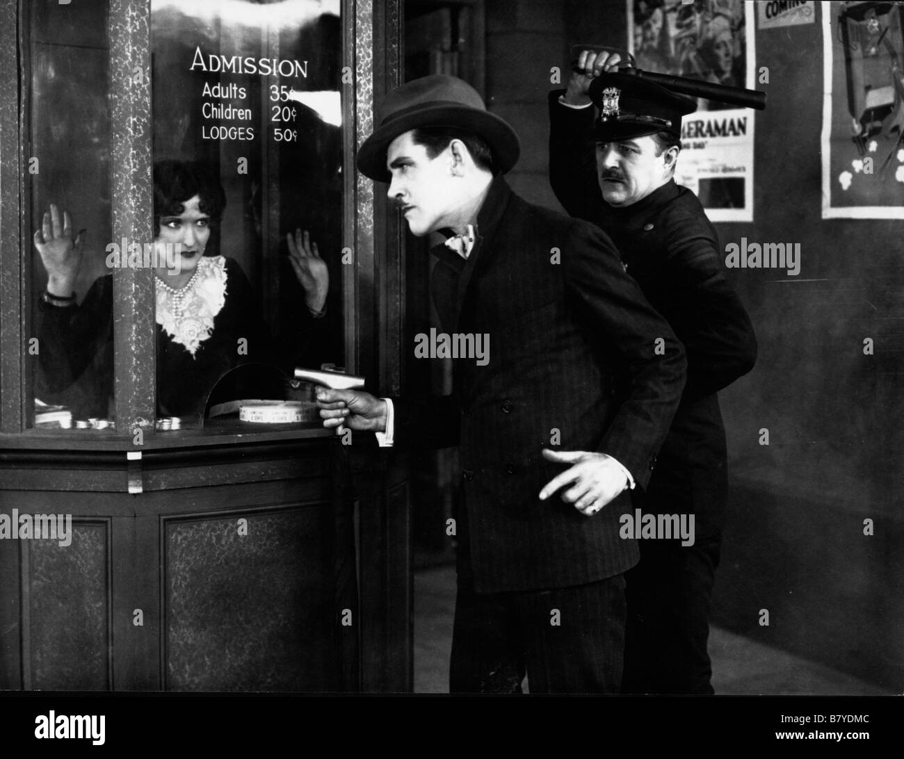 Arme maxim Banque de photographies et d’images à haute résolution - Alamy