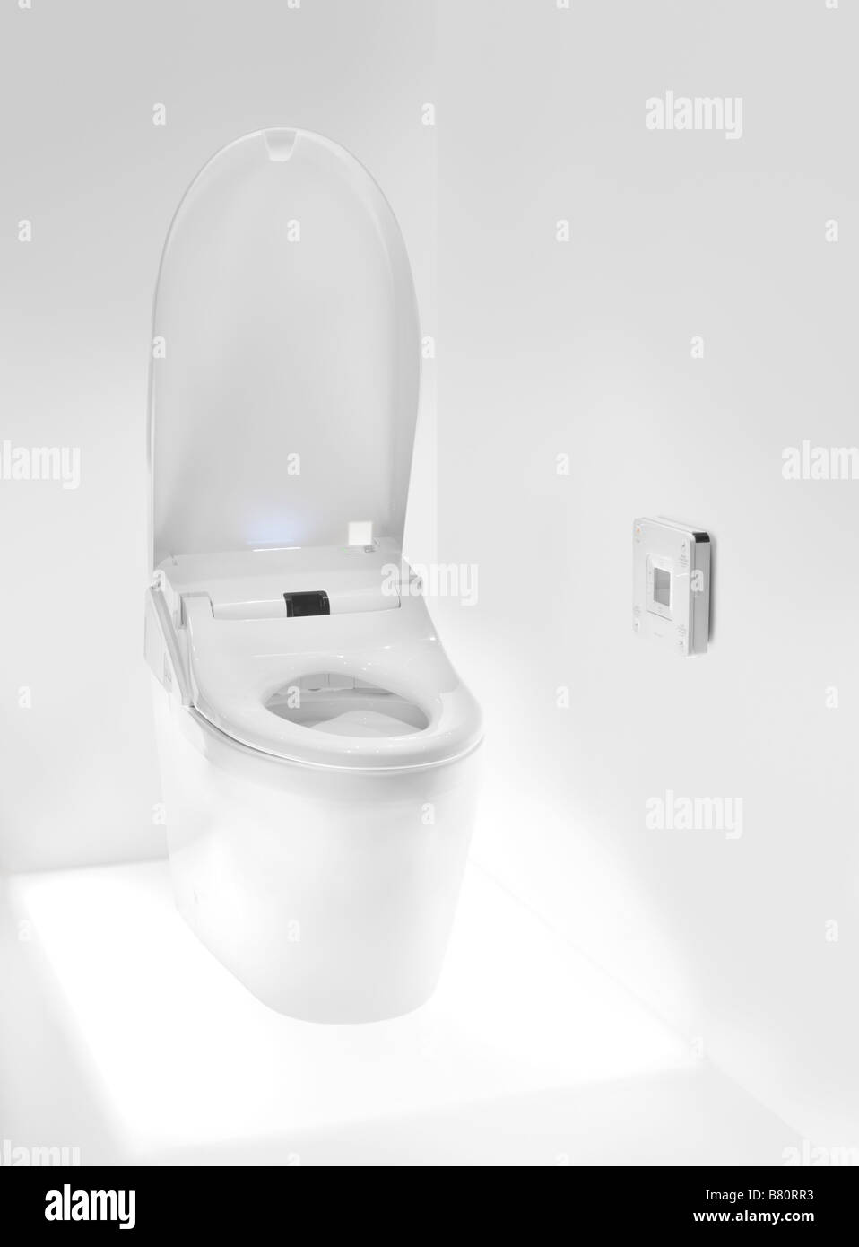 Toilettes automatiques Banque de photographies et d’images à haute ...