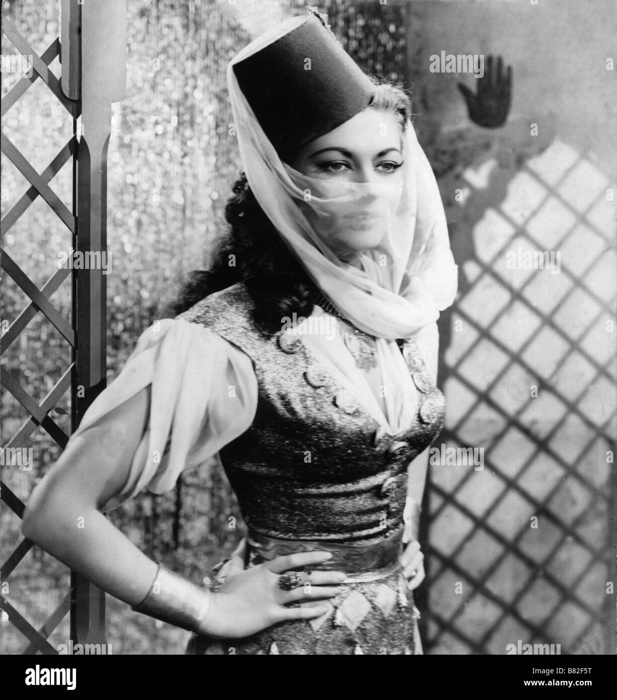 Année : 1947 Shéhérazade - Chanson de Scheherazade Année : 1947 USA ...