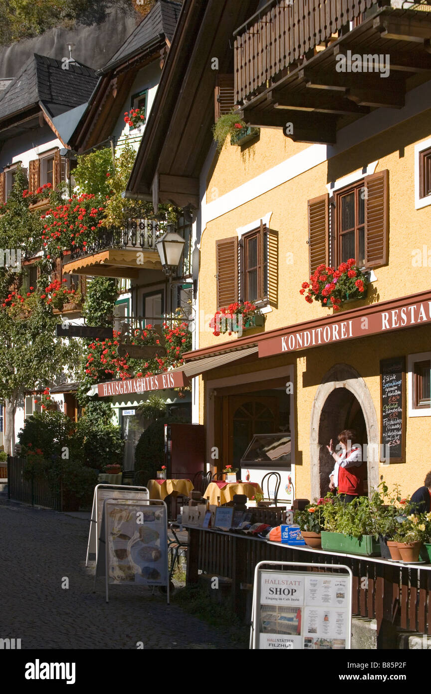 Restaurant hallstatt austria Banque de photographies et d’images à ...