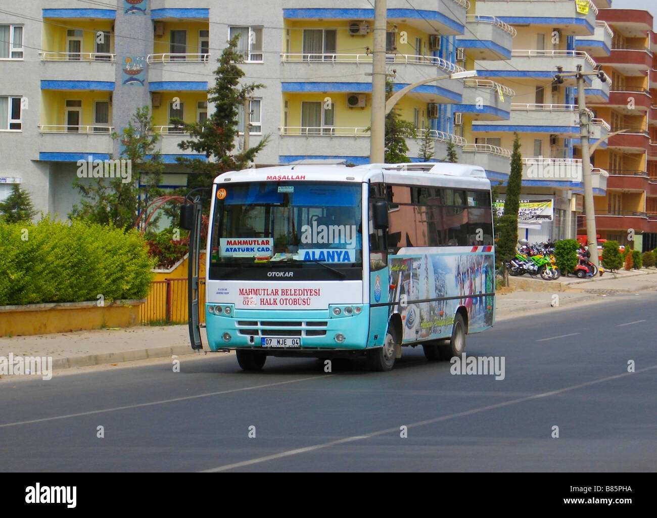 Dolmus bus turkey Banque de photographies et d’images à haute ...