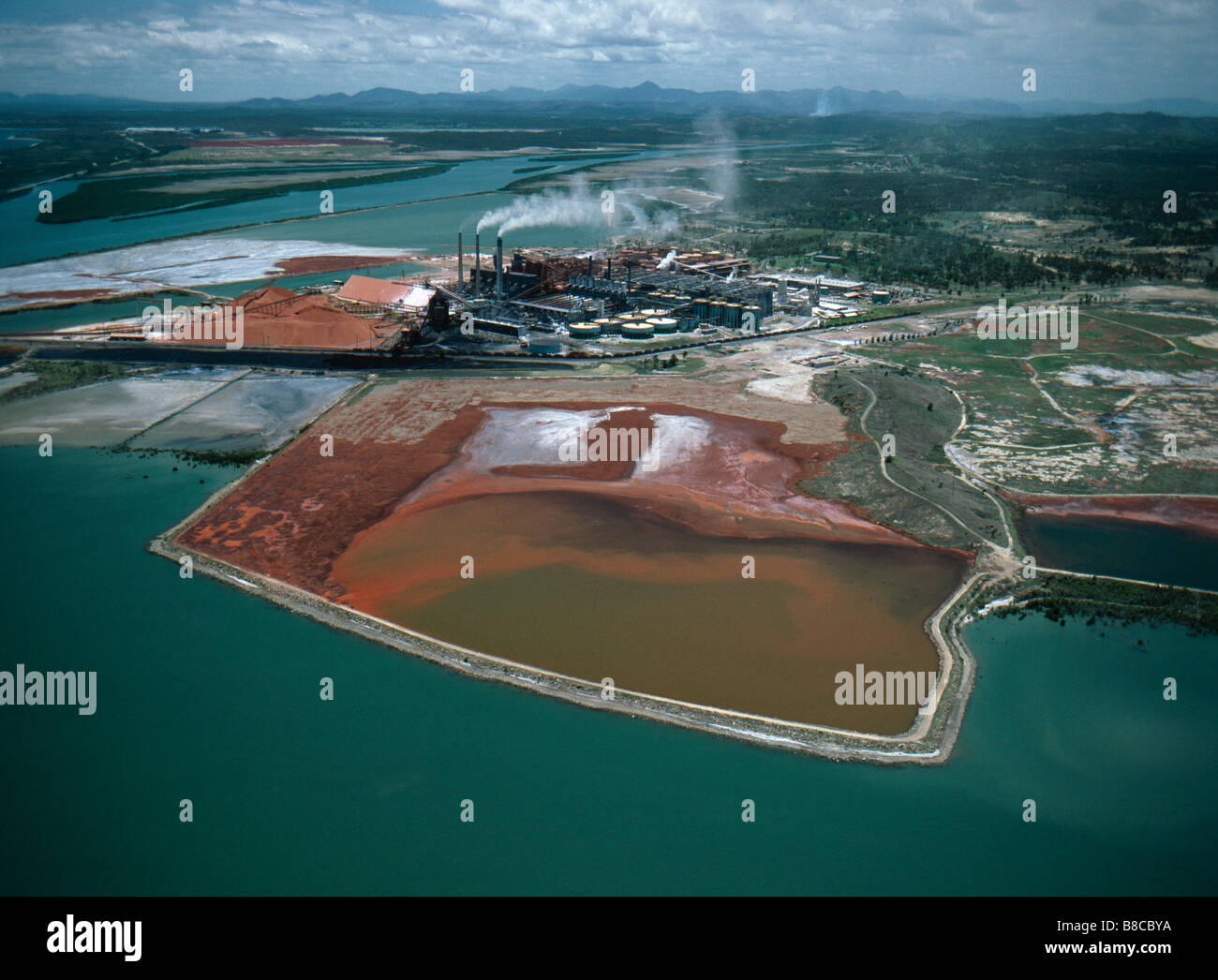 Alumina plant Banque de photographies et d’images à haute résolution ...