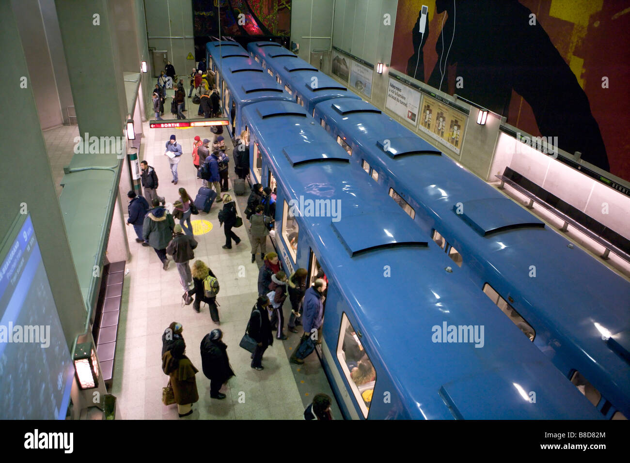 La station de métro Berri-UQAM, Montréal, Québec Photo Stock - Alamy