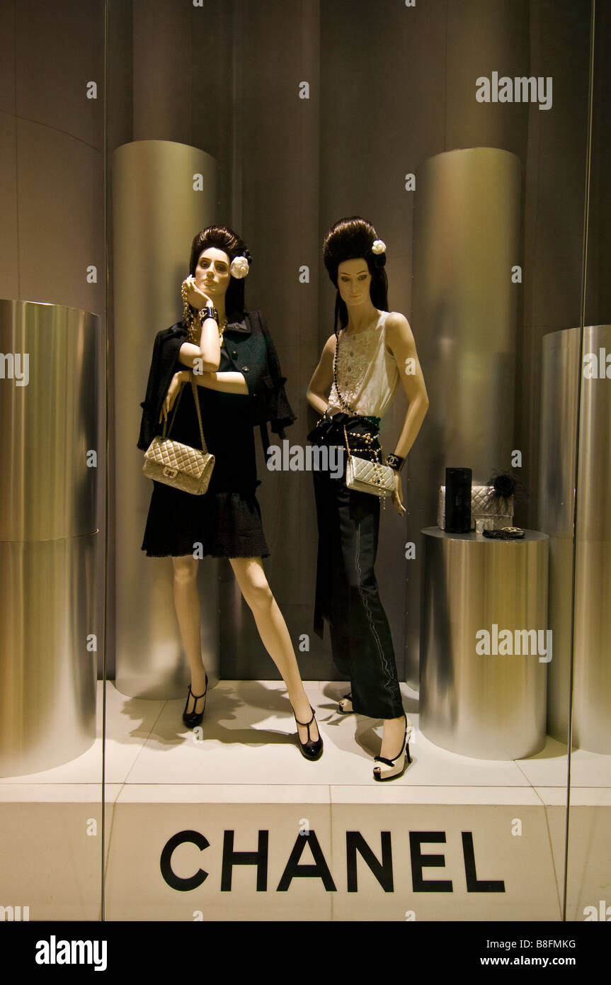 Devanture chanel Banque de photographies et d’images à haute résolution ...