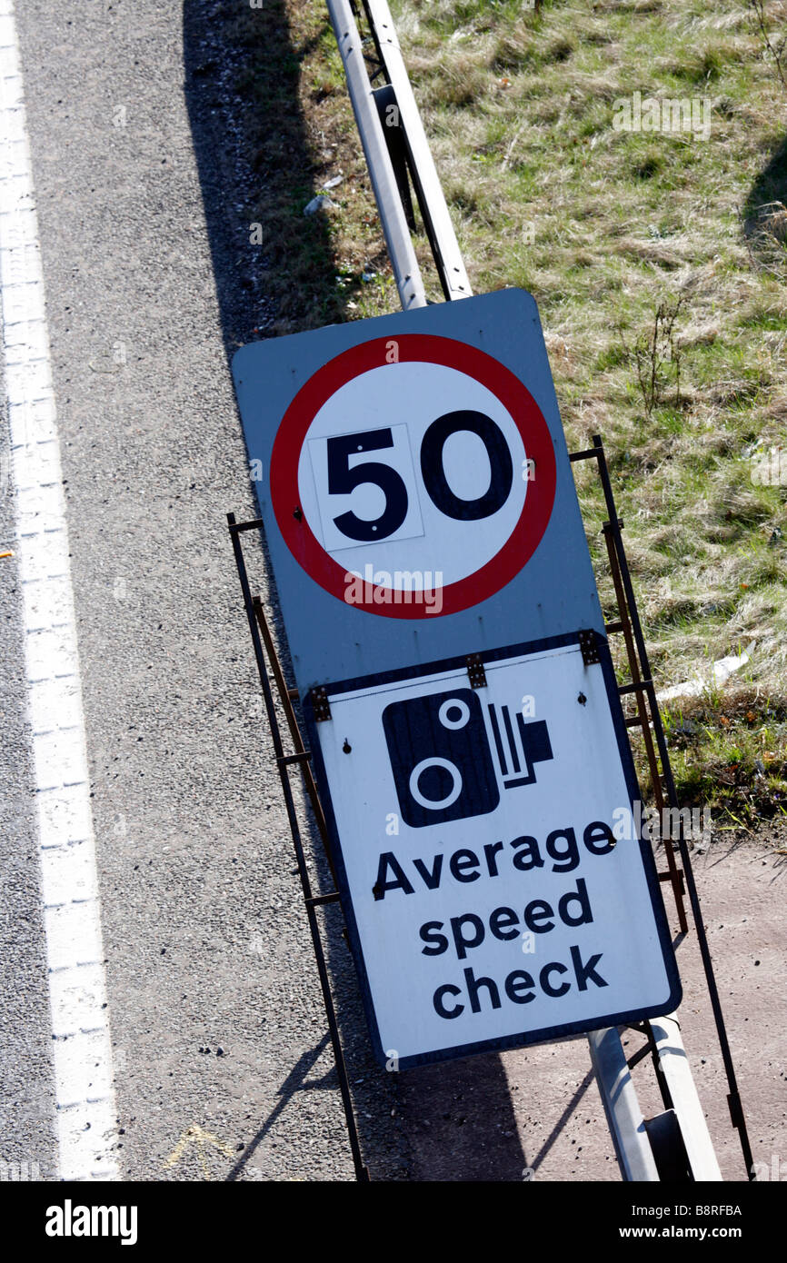Motorway speed sign Banque de photographies et d’images à haute ...