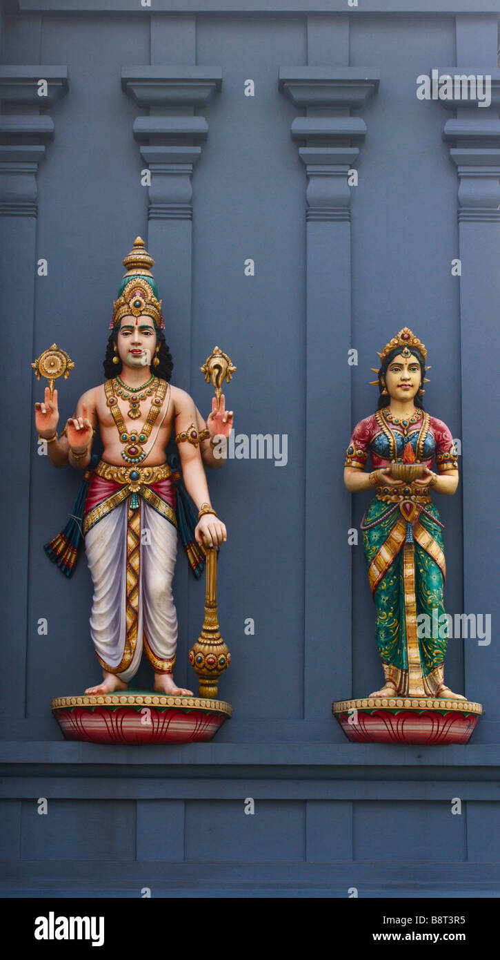 Des statues de dieux hindous Vishnu et son épouse Lakshmi Photo Stock ...