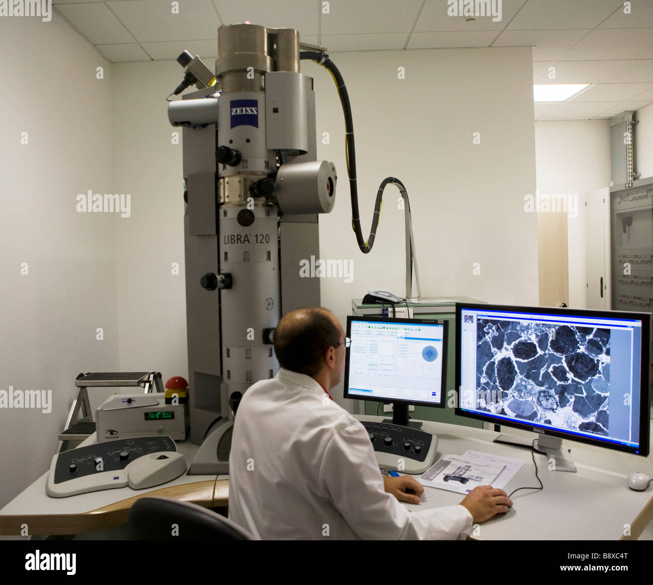 Microscopio de electrones Banque de photographies et d’images à haute ...