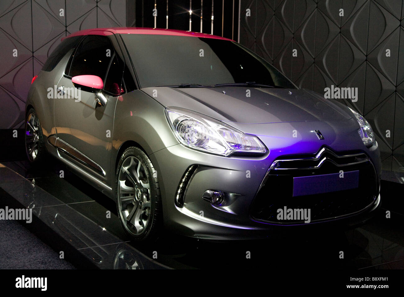 Citroen ds Banque de photographies et d’images à haute résolution - Alamy
