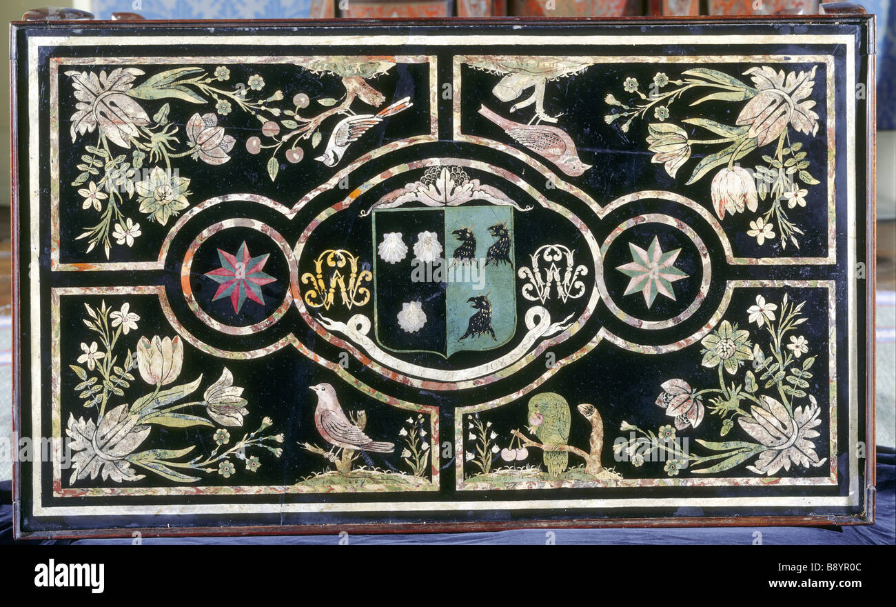 Haut de la pietra dura table dessus, dans le hall du château de Sizergh ...