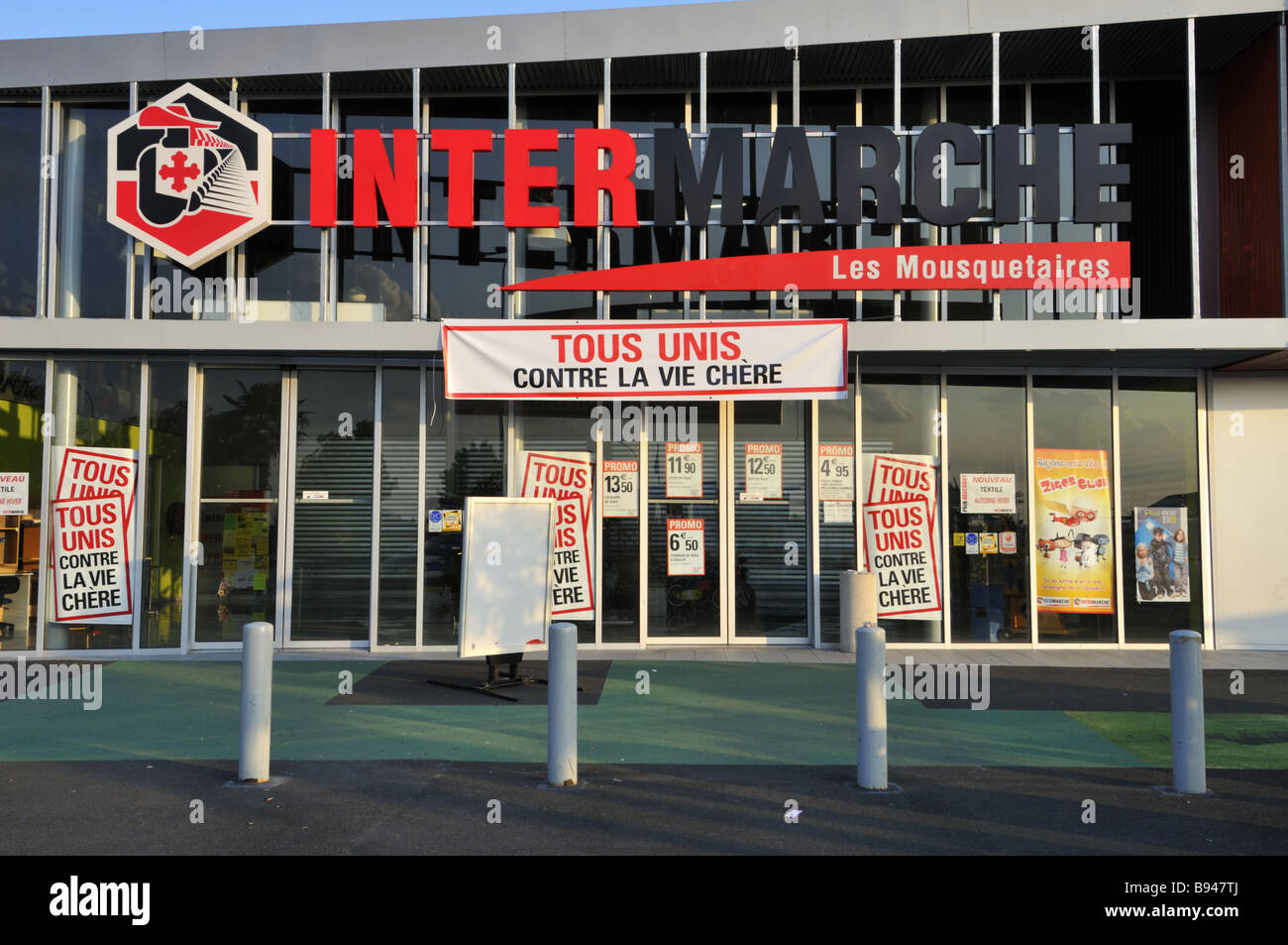 Intermarche Banque de photographies et d’images à haute résolution - Alamy