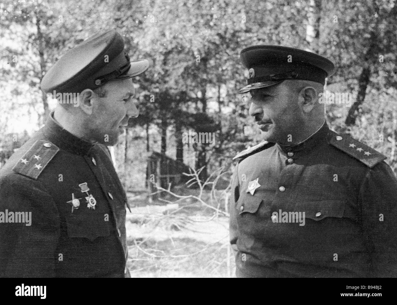 Le colonel-général Ivan Bagramian commandant de la Deuxième armée de la ...
