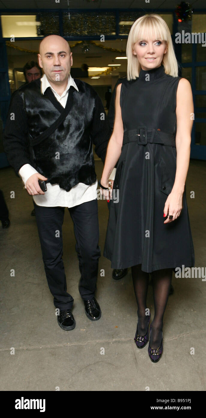 Valeria Singer et son mari et producteur Iosif Prigozhin Olympiyski au ...