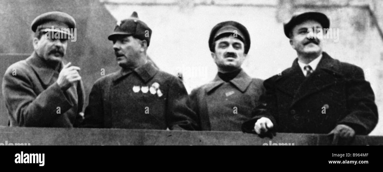 Josef Staline Secrétaire Général du Parti communiste soviétique s ...