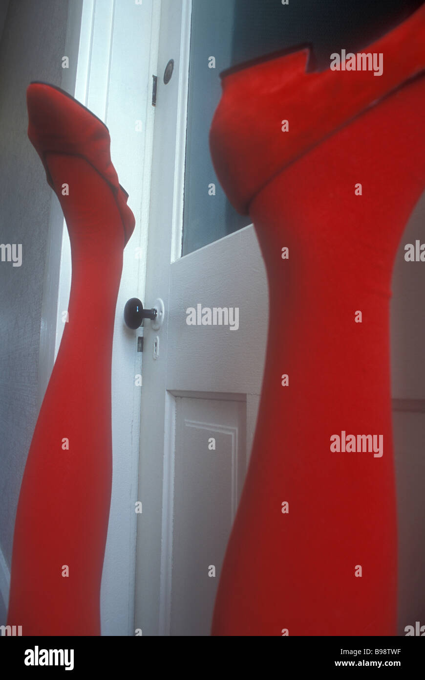 Femme jambes ouverte Banque de photographies et d’images à haute ...
