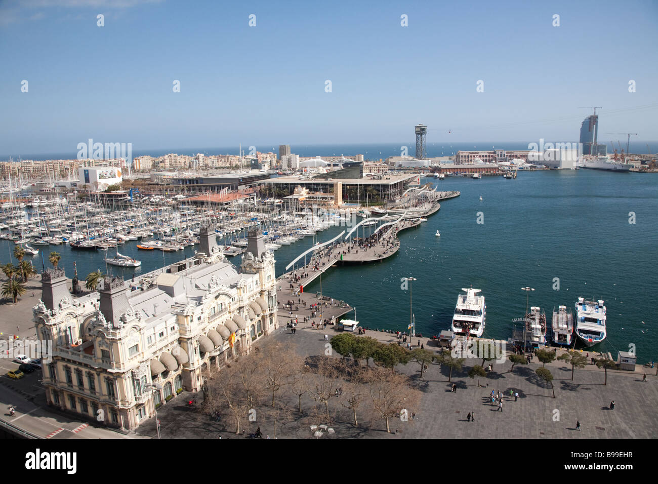 Port vell barcelone Banque de photographies et d’images à haute ...