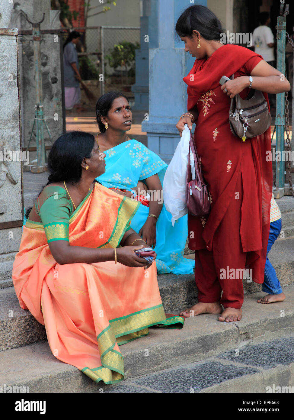 Tamil women Banque de photographies et d’images à haute résolution - Alamy