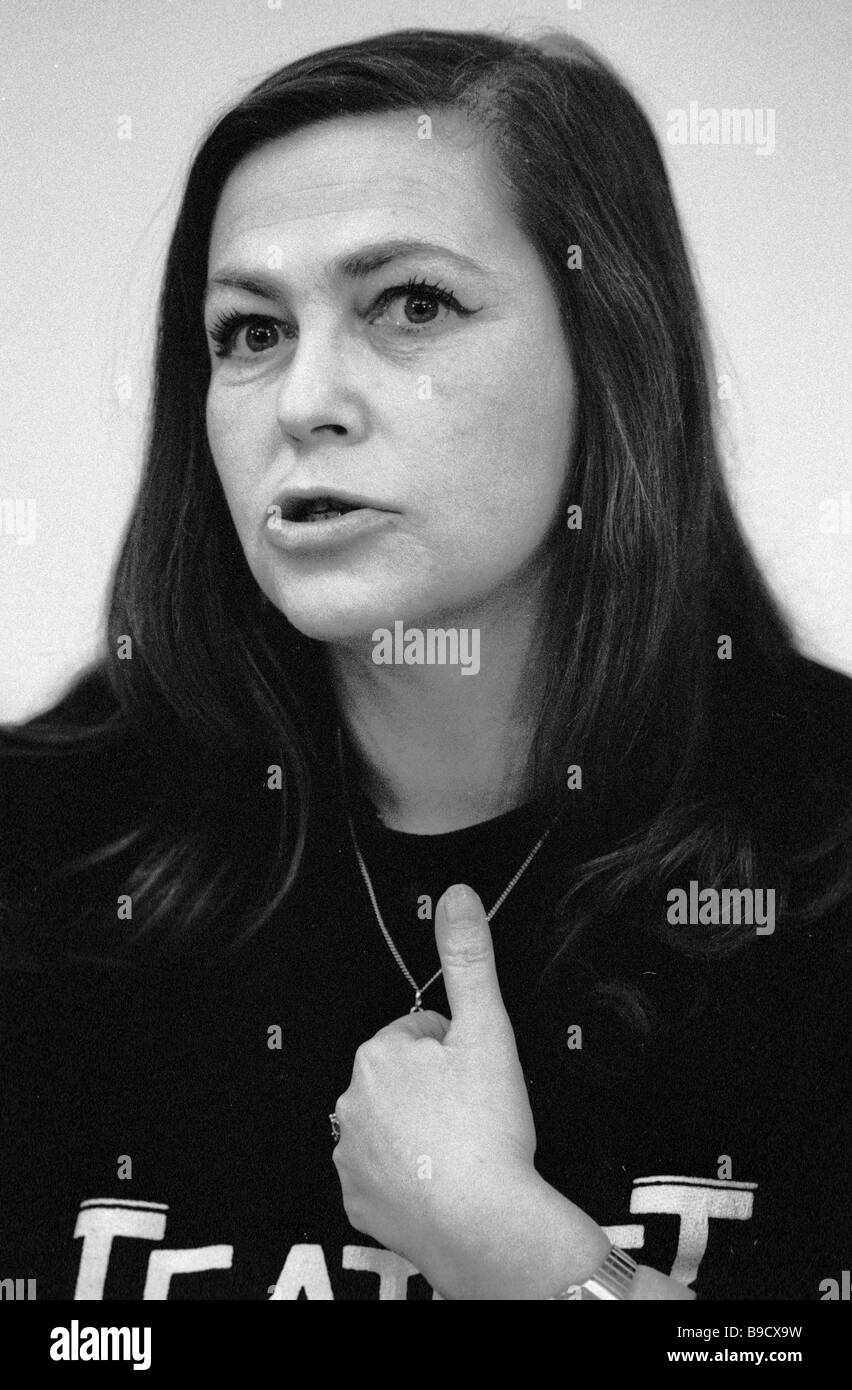 Le stade en chef Directeur du Théâtre jeunes spectateurs MTUZ Genrietta ...