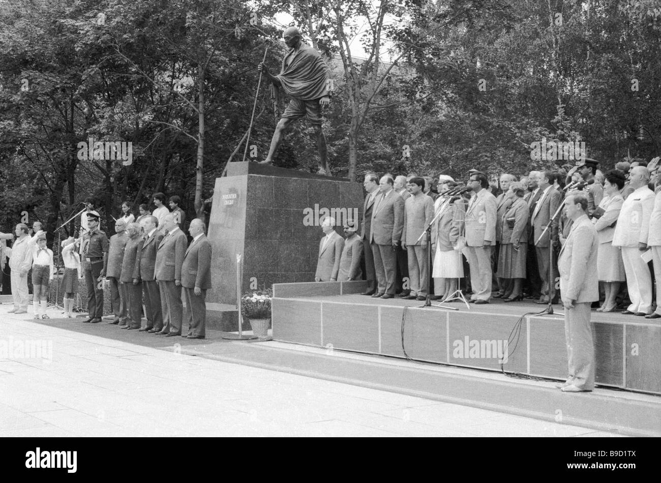 Mahatma Gandhi dévoilement du monument de Moscou de gala Photo Stock ...