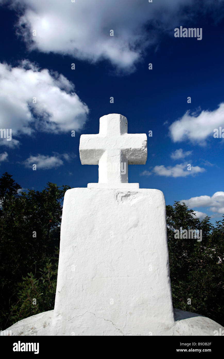 Croix blanche Banque de photographies et d’images à haute résolution ...