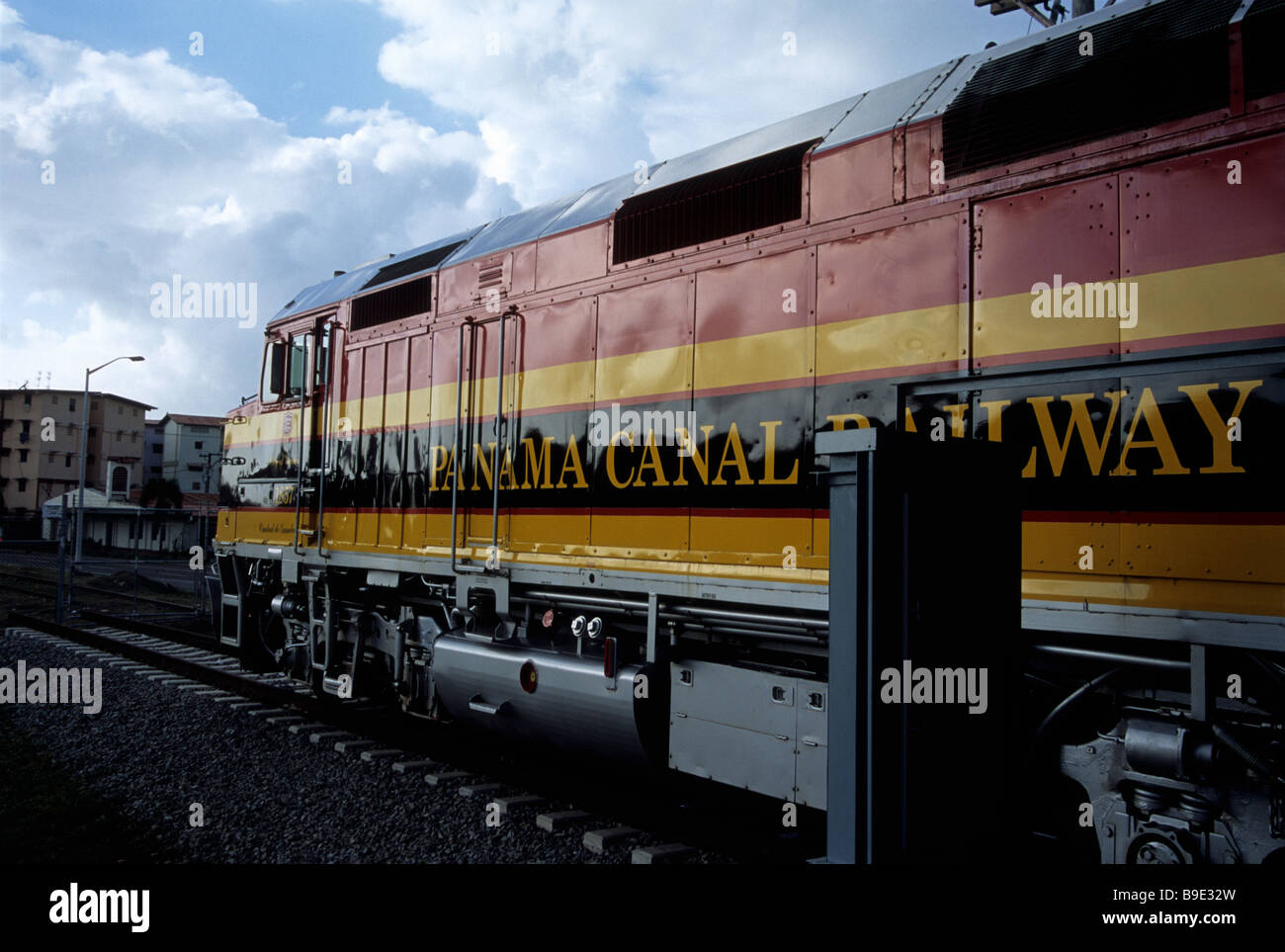 Locomotive diesel-électrique EMD F40PH appartenant à Panama Canal ...