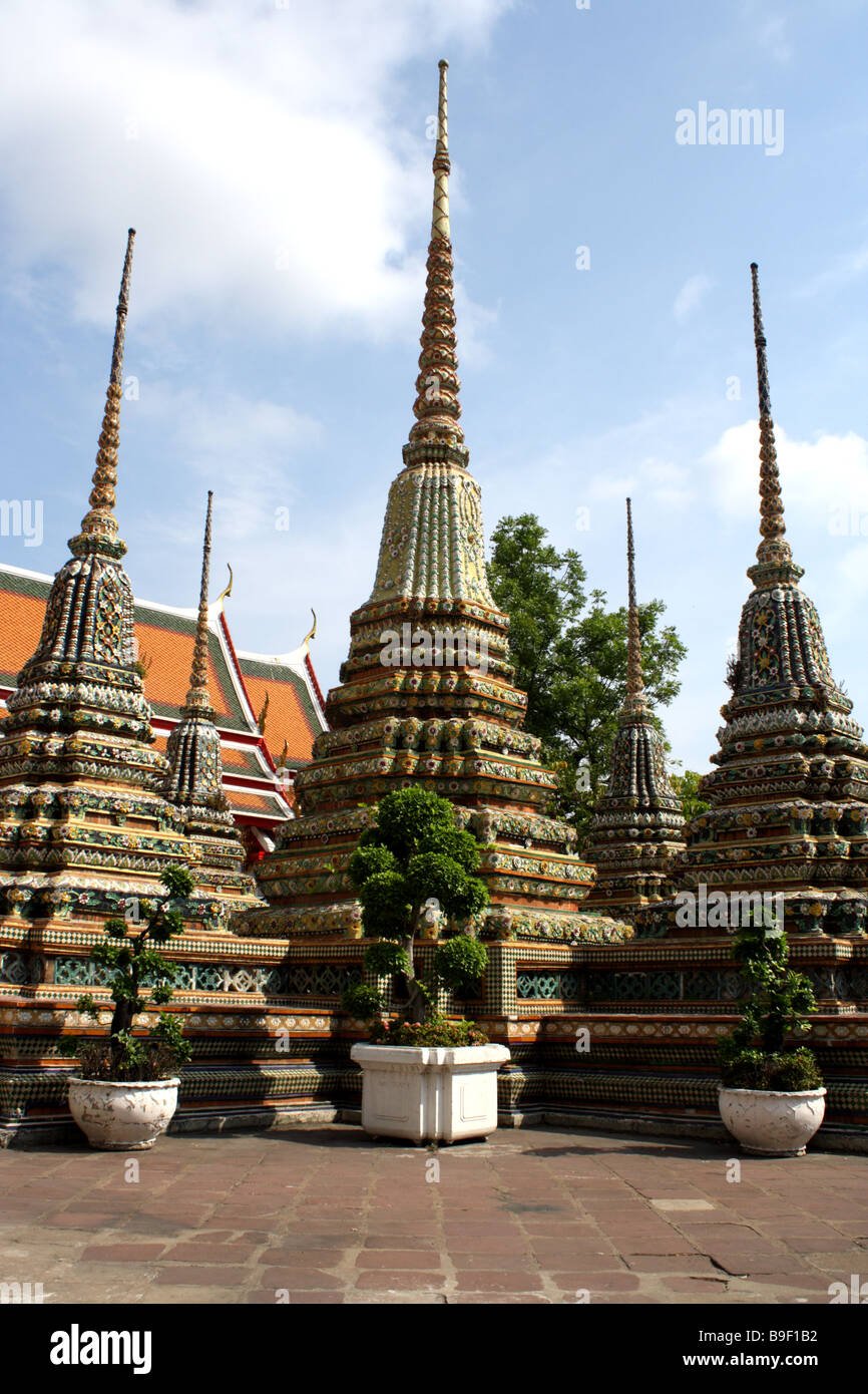 Pagode bouddhiste wat po temple Banque de photographies et d’images à ...